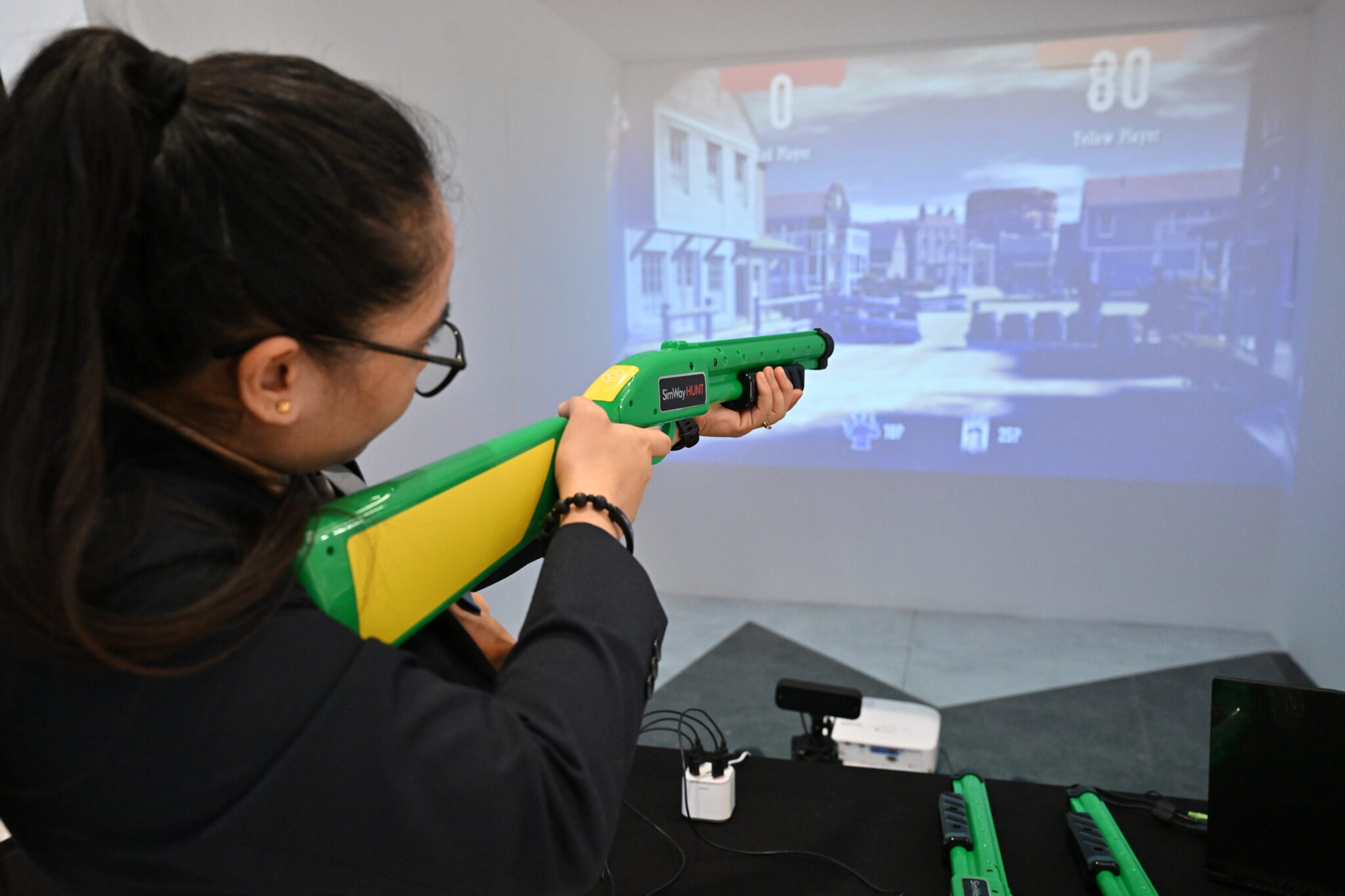 Features - ADIHEX 2024