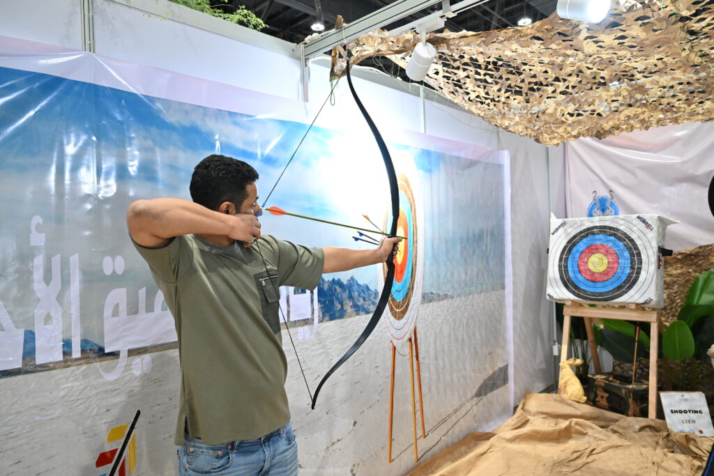 Features - ADIHEX 2025